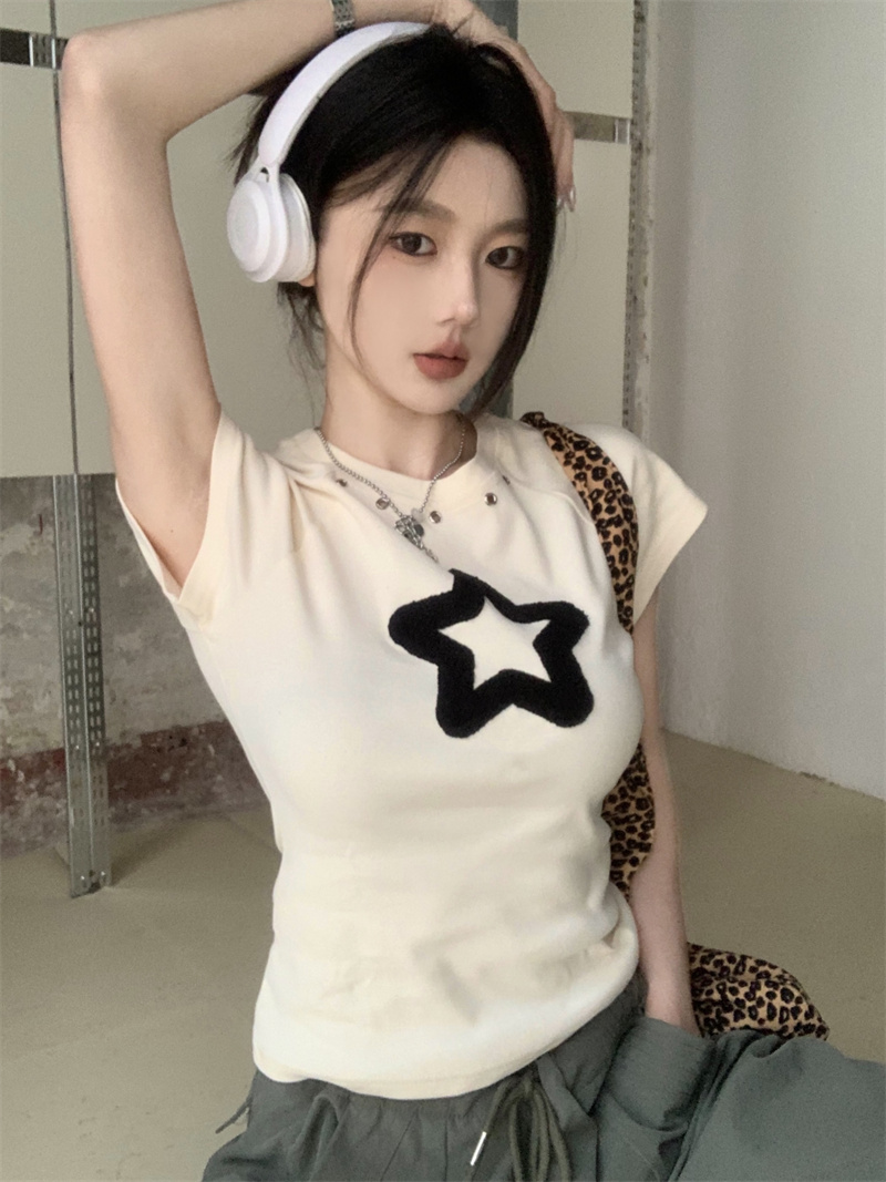 PF3188#多巴胺美式刺绣正肩t恤女夏季设计感甜辣妹修身显瘦短款上衣_女装批发|台灣服飾批發|马来西亚服饰批发|台灣女裝批發|日韓服飾批发 ...